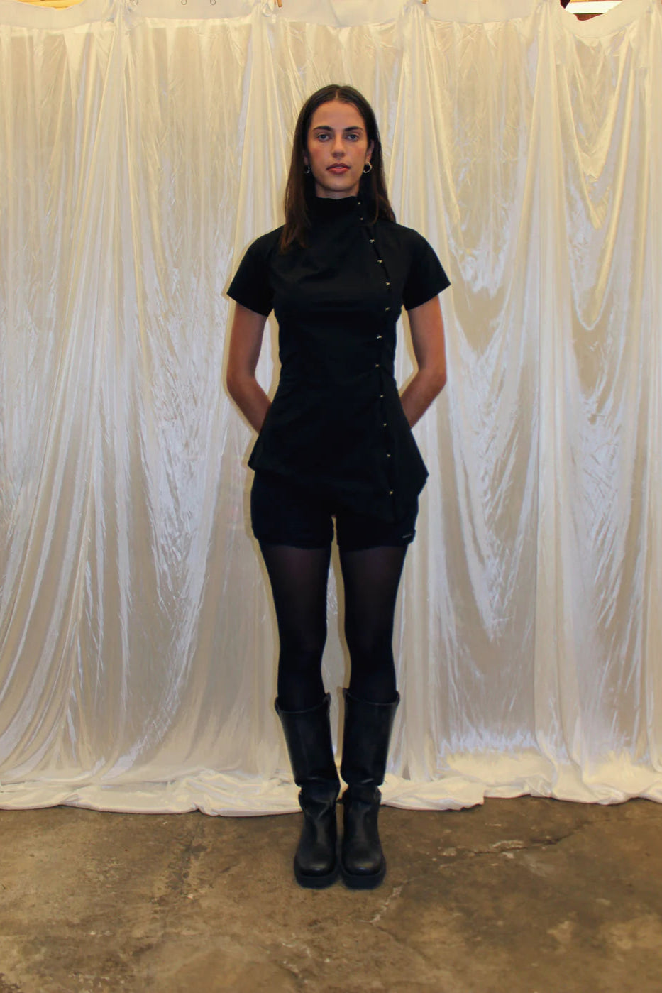 Mika Top (Black) – Solari Studio