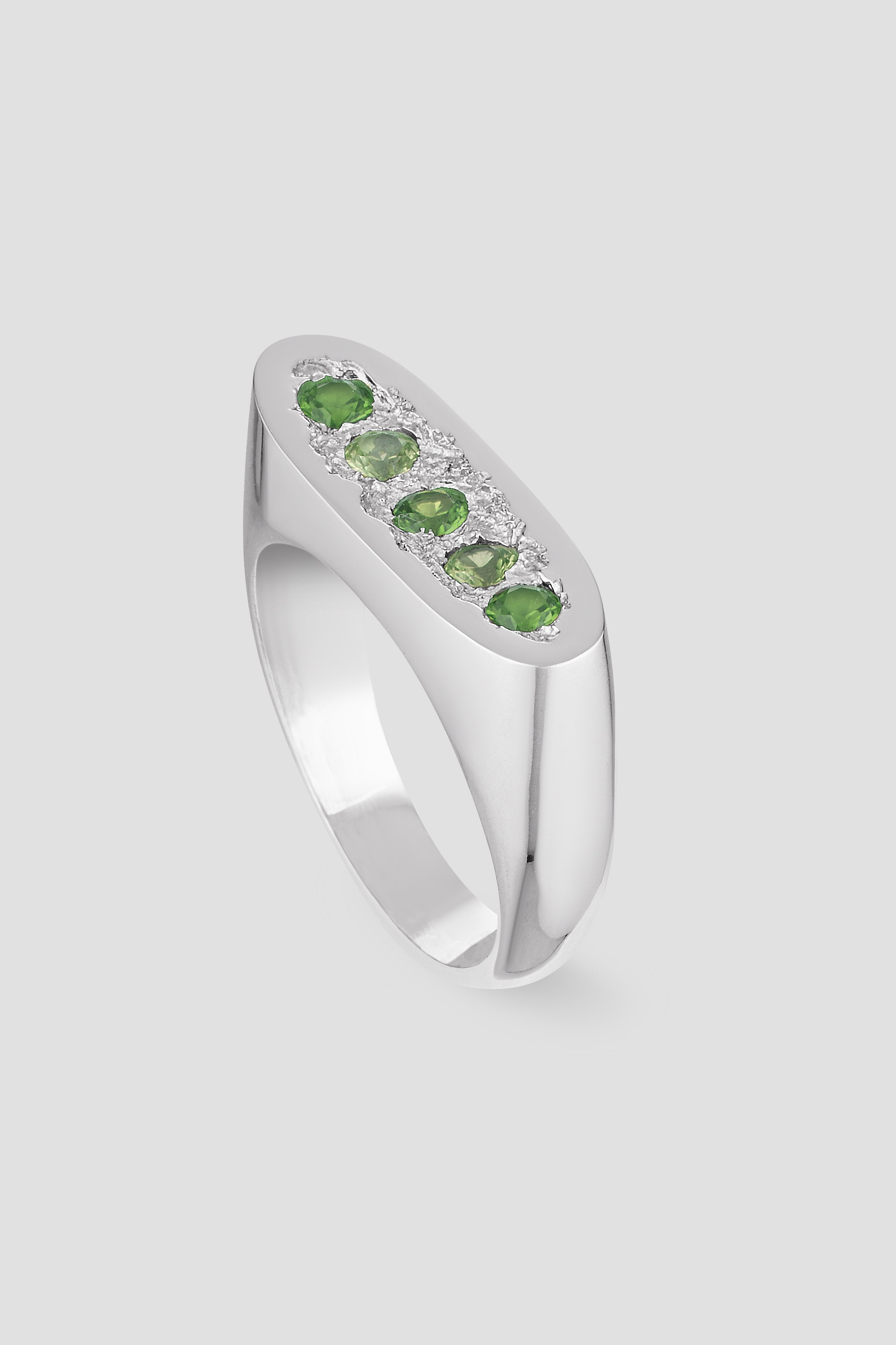 Pulse Ring (Green) – Solari Studio